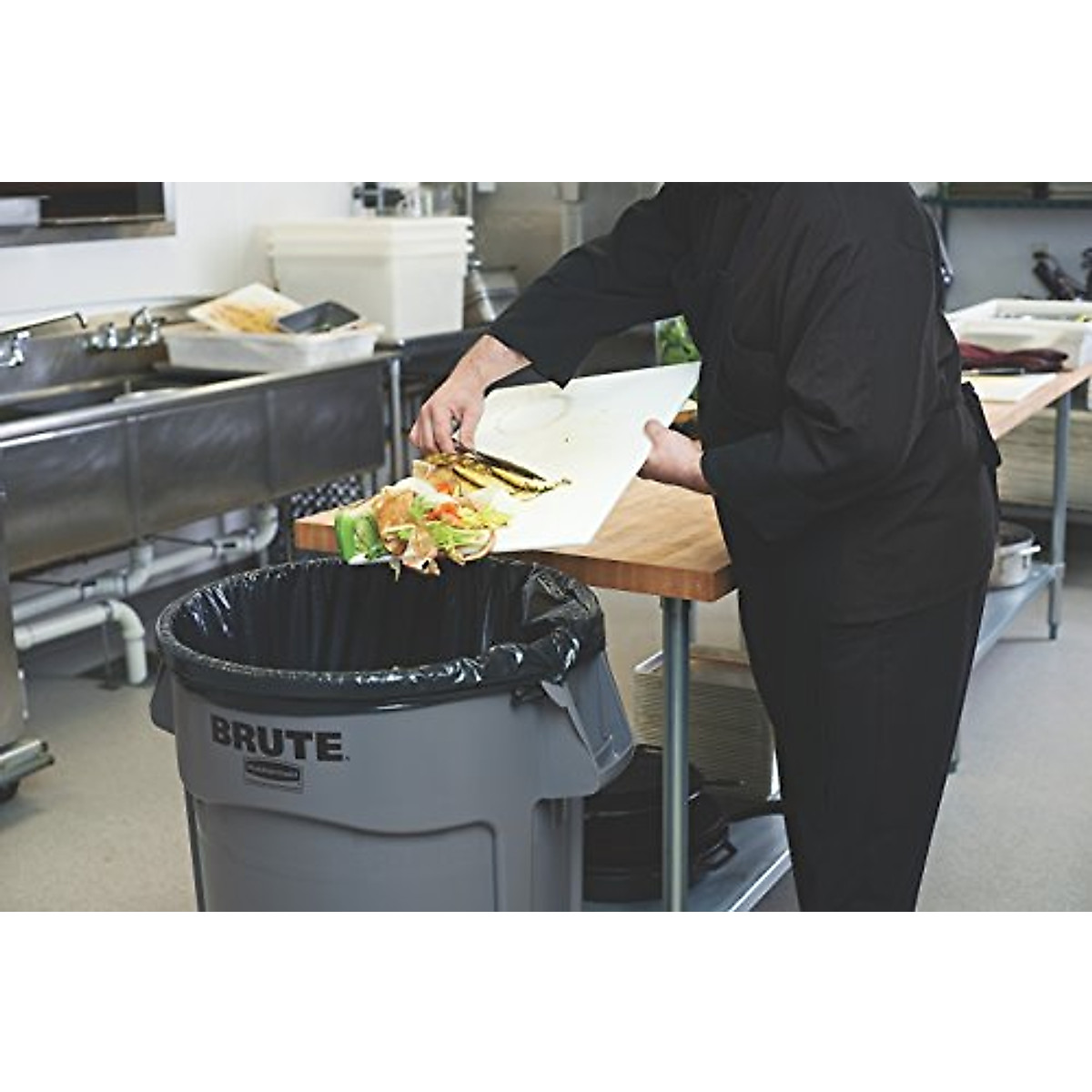 Rubbermaid Commercial Products FG261000GRAY Brute Heavy-Duty Round Trash/Garbage Can, 10-Gallon, Gray