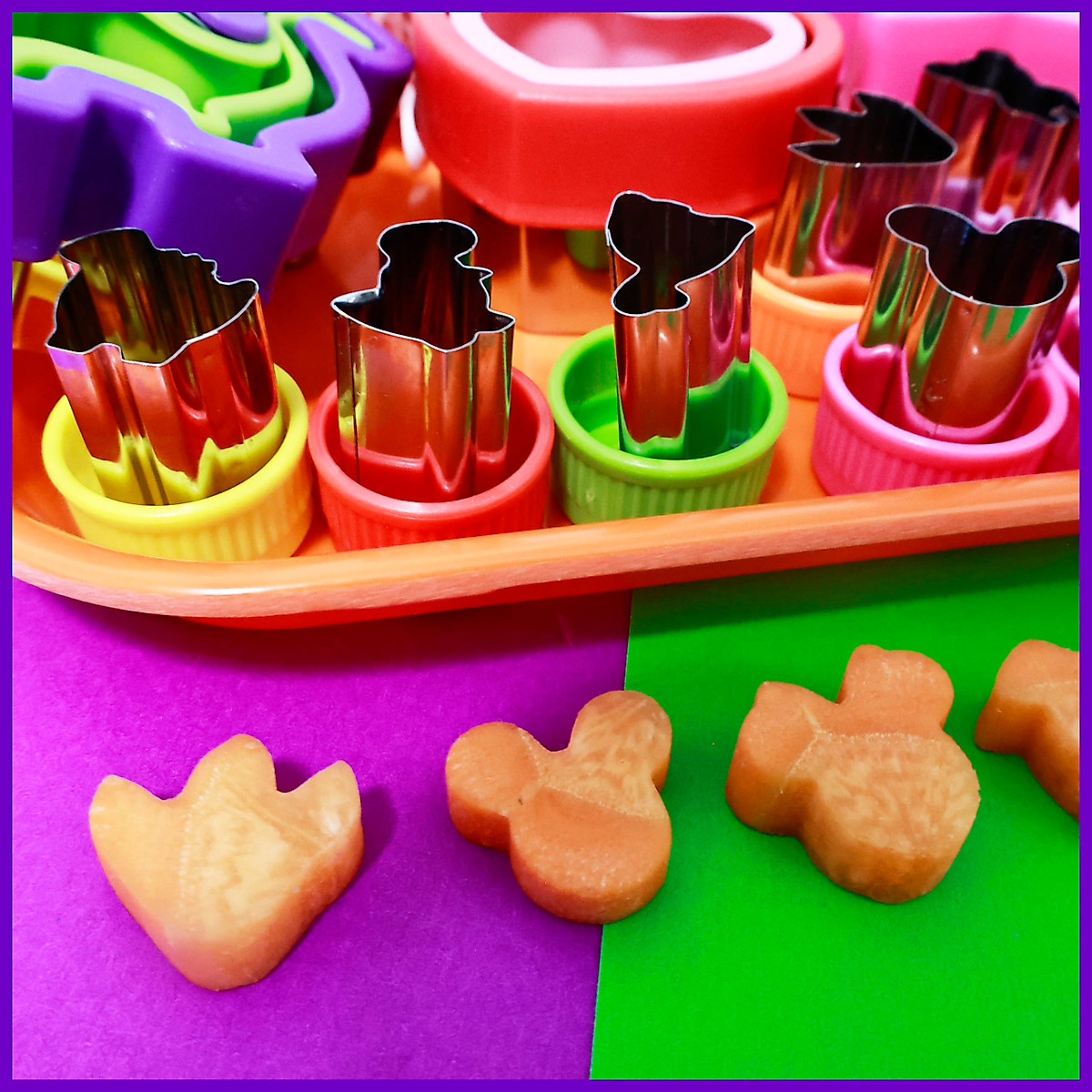 GELIFATLE Sandwich Cutter and Sealer Set, 3 Pcs 3 Inch Bread Sandwich Decruster Pancake Maker DIY Cookie Cutters for Kids Lunch Box -with 8 Pcs Fruit Vegetable Cutter Shapes Set