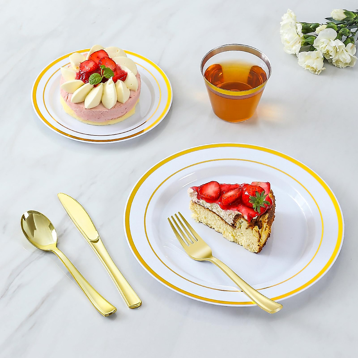 600 Pieces Gold Plastic Dinnerware for 100 Guests, Disposable Plastic Plates for Party Wedding Birthday, Includes 100 Dinner Plates, 100 Salad Plates, 100 Spoons, 100 Forks, 100 Knives, 100 Cups