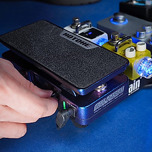 Hotone Wah Active Volume Passive Expression Guitar Effects Pedal Switchable Soul Press II 4 in 1 with Visible Guitar Effects Pedal