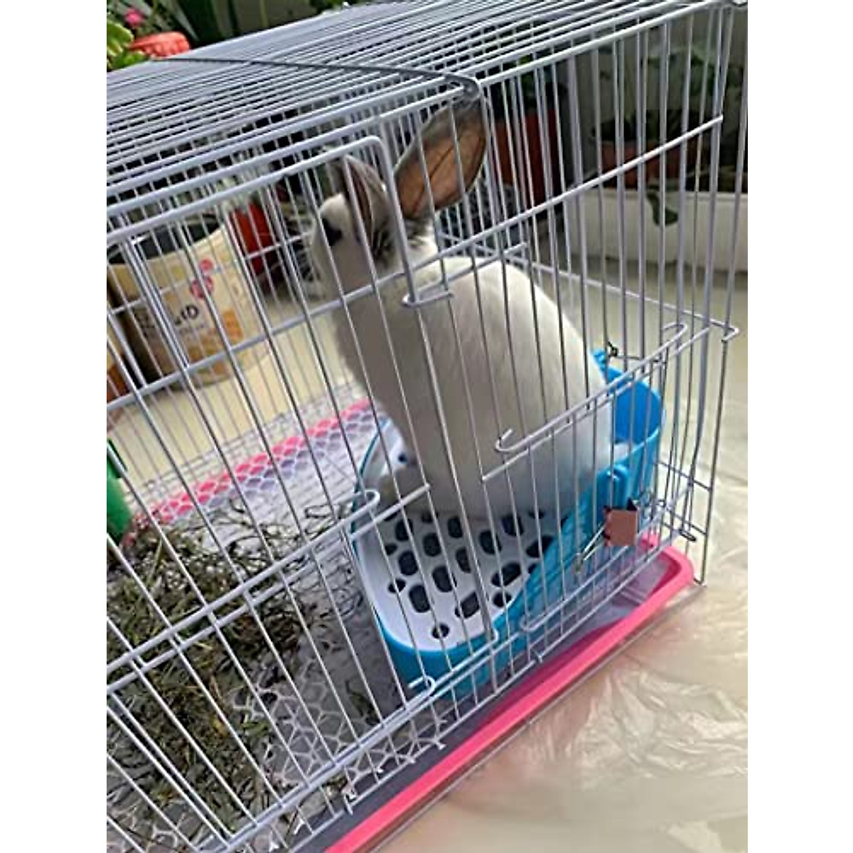 Lucky Interests 2 pcs Triangle Rabbit Litter Tray, Guinea Pig Training Corner Small Animal Toilet Potty Chinchilla Potty Box with Mini Broom & Dustpan, Disposable Cage Liner for Hamster Ferret Bunny