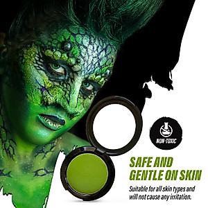 MANIC PANIC Poison Ivy Green Face & Body Paint for Halloween Costumes - Cream Halloween Makeup for Costumes & Cosplay - Smooth, Blendable & Full Coverage, Vegan