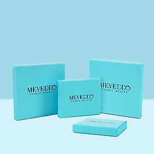 MEVECCO Dainty Gold Snake Hoop Earrings for Women 18K Gold Plated Big Snake Earrings Chunky Snake Earring Studs for Women