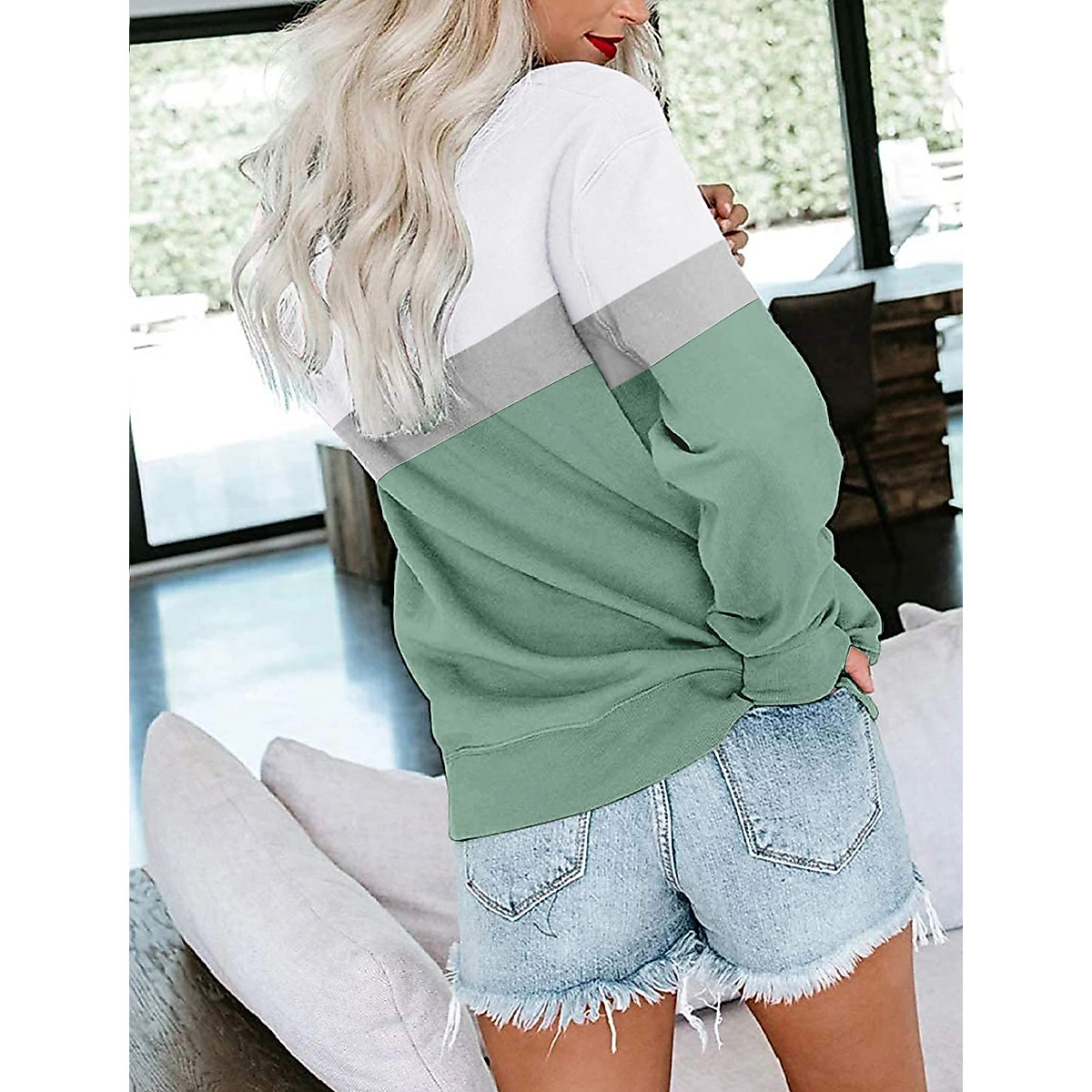 PGANDS Women's Casual Crew Neck Color Block Sweatshirts Long Sleeve Cute Comfy Lightweight Pullover Tops