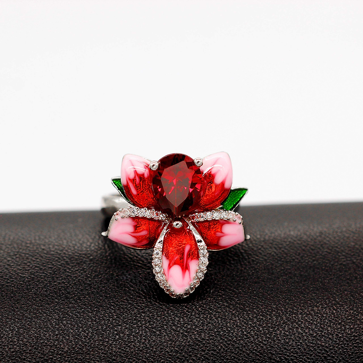Uloveido Pear Cut Simulated Ruby Single Bloom Rose Flower Comfort Fit Cocktail Ring Platinum Plated Big Floral Rings Wedding Party Jewelry for Women (Size 6) RA627