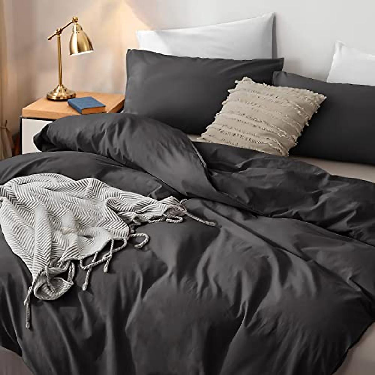 mafudoxi Duvet Cover Queen, 3 Piece Duvet Cover Set Ultra Soft and Breathable Bedding Duvet Cover Set with Zipper Closure & Corner Ties (Grey 90x90 Inch)
