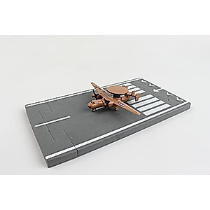 Daron Worldwide Trading Runway24 E2C Hawkeye Vehicle