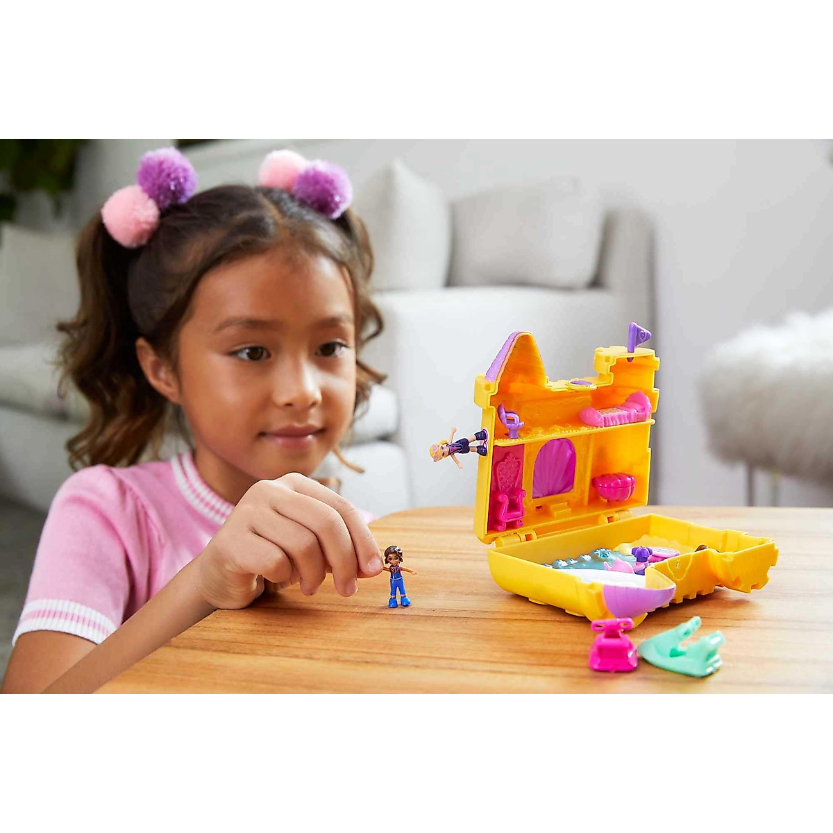 Polly Pocket Travel Toy with 2 Micro Dolls, Dolphin Pet & Water Play Accessories, Pocket World Surf ‘n’ Sandventure Playset