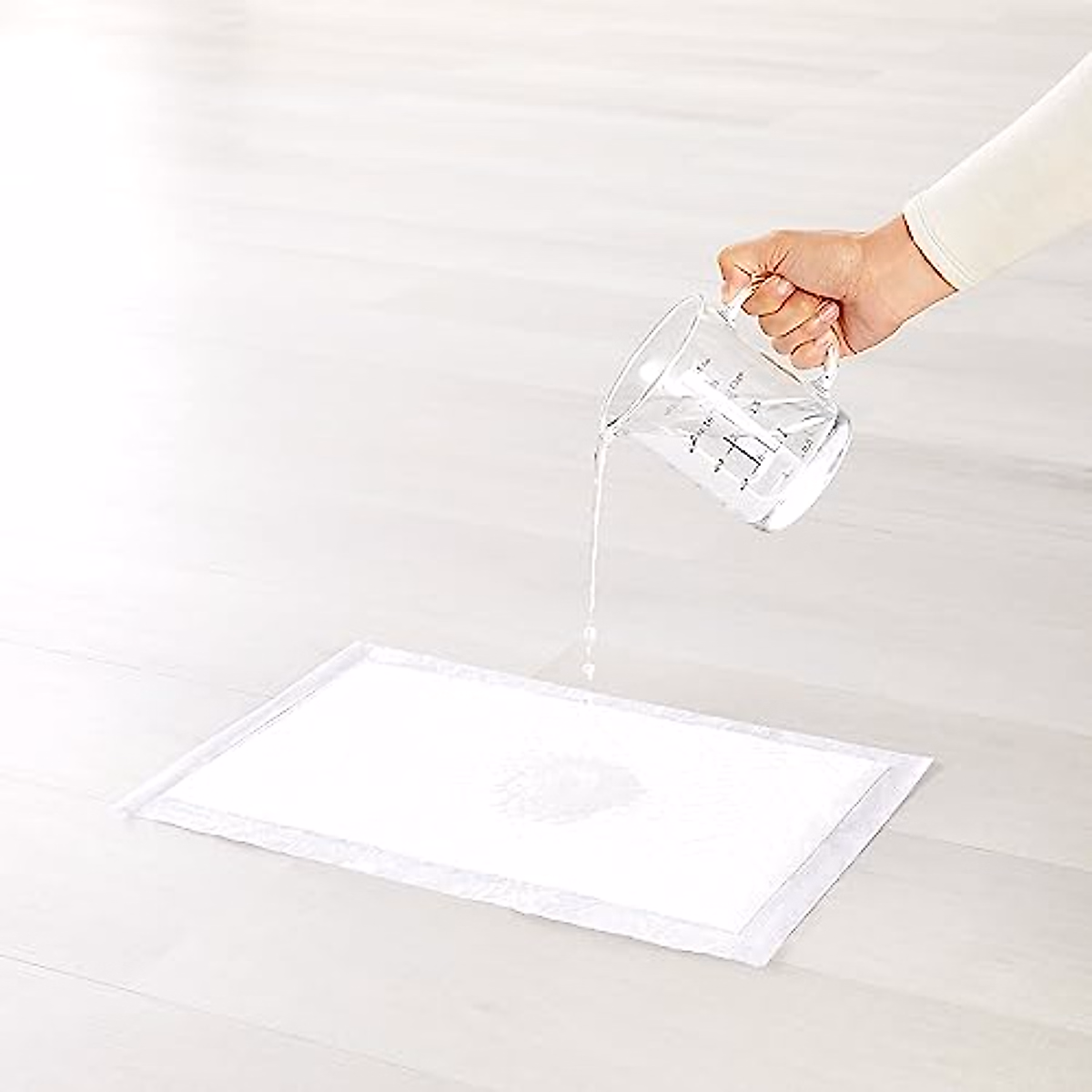 Amazon Basics Cat Pad Refills for Litter Box, Fresh Scent, Pack of 40, Purple