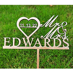 Personalized Wedding Cake Toppers, Customize Wedding Date And Last Name, Bride & Groom,Mr& Mrs Cake Topper,Wedding Favors,Cake Topper,Wedding Decorations For Reception,Wedding Cake Toppers (Wood)
