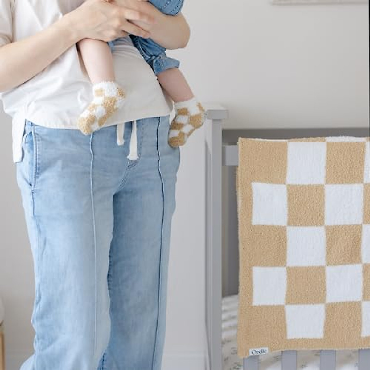 Orelle Checkered Baby Blanket and Socks Set | Brown