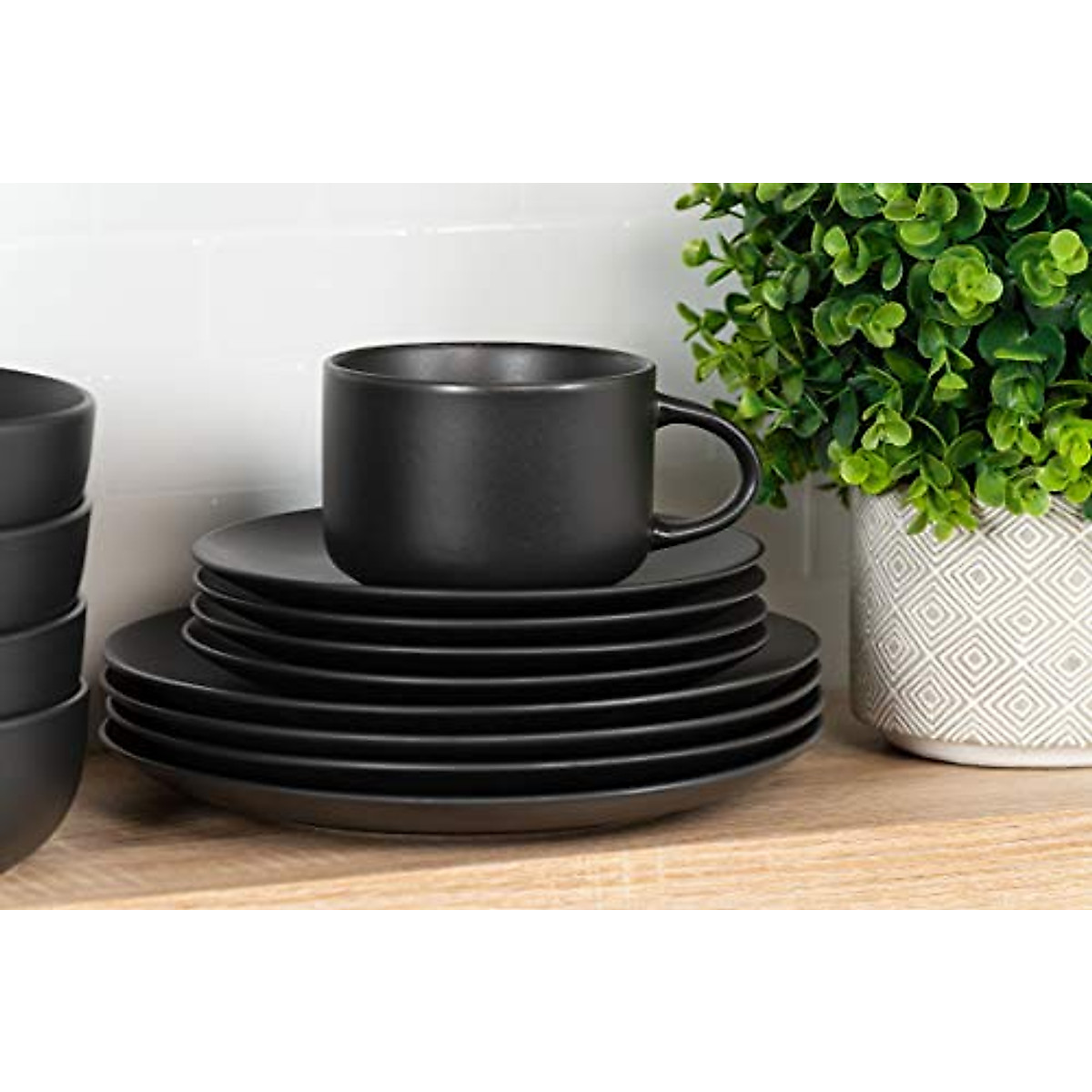 10 Strawberry Street Wazee Matte Coupe Dinnerware Set, 16 pc, Black