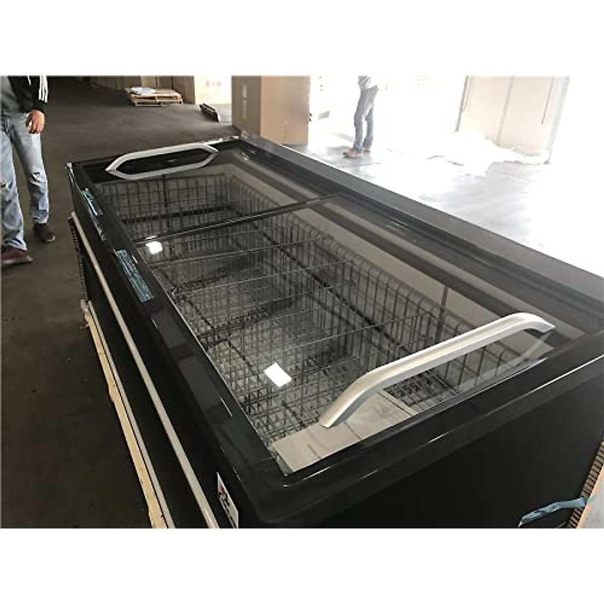 Chest Freezer for Supermarket Glass sliding Door 87" Black Showcase Freezer Curve Display Top w/Storage Baskets-34 Cu.Ft CQV22L