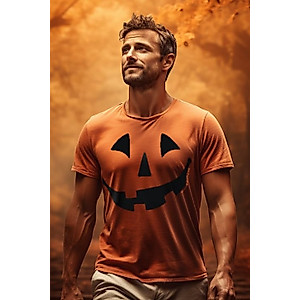 Ann Arbor T-shirt Co. Giant Jack O' Lantern Face | Halloween Pumpkin Fun Unisex T-Shirt for Men Women, XL