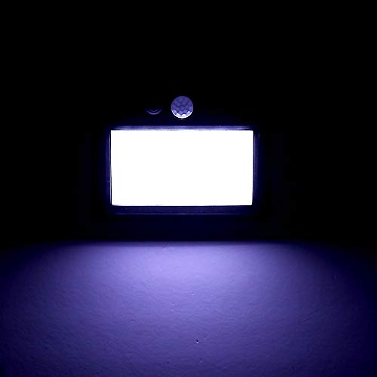 Solar Powered Light, ABS Plastic Solar Sensor Light 28 LED Wall Light Garden Light Turns on Automatically for Home Garden