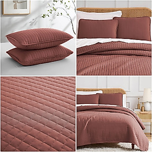 Southshore Fine Living, Inc. Twin XL Quilt Set with Pillow Sham, Quilted Twin Bedspread, Coverlet, Oversized Bed Quilt for Full Coverage, Soft and Comfy, Easy Care, Machine Washable, Marsala