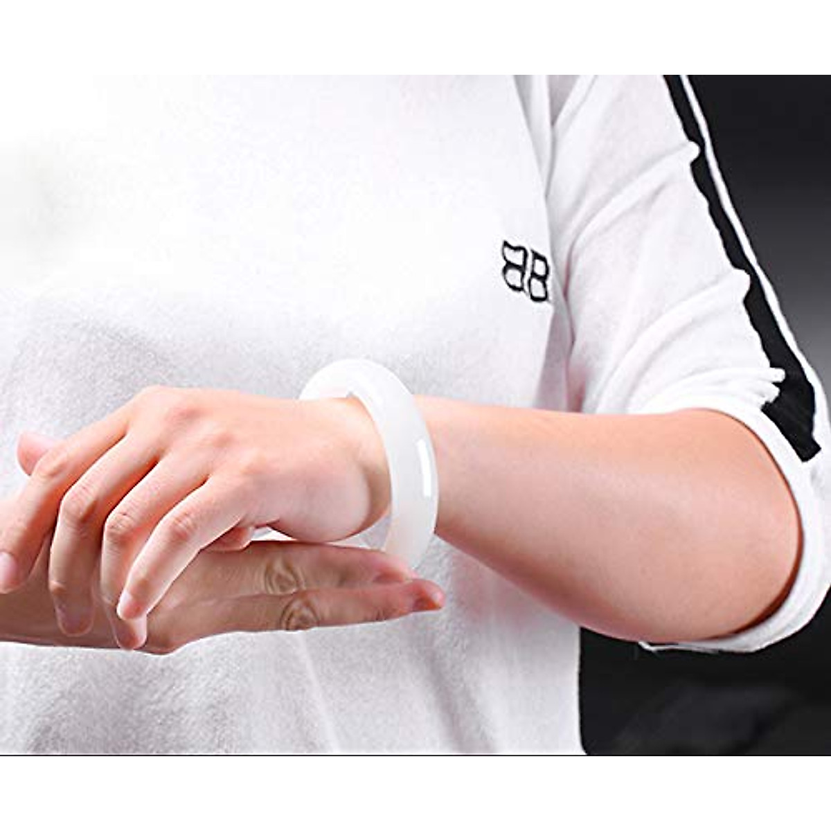 China Natural White Nephrite Jade Bracelets Bangle 52-64mm with Gift Box Free (61-62mm)