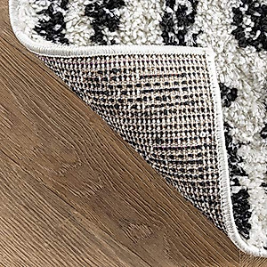 nuLOOM Orchid Treaded Striped Shag Area Rug, 7' 10" x 10', Black And White