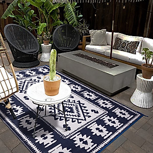 Carvapet Outdoor Reversible Rugs Waterproof Plastic Straw Area Rug Portable Non Slip Bohemia Style PP Mat for Picnic, RV, Patio, Camping, Decking, Trailers, Navy&White, 5’x8’