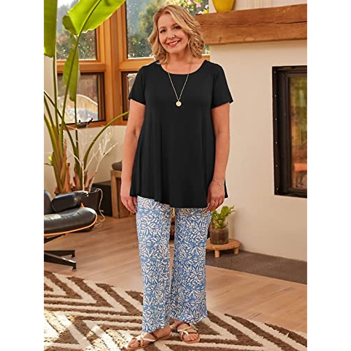 LARACE Plus Size Tops for Women Short Sleeve Shirts Casual Summer Clothes Round Neck Tunics for Leggings (3X, Black)