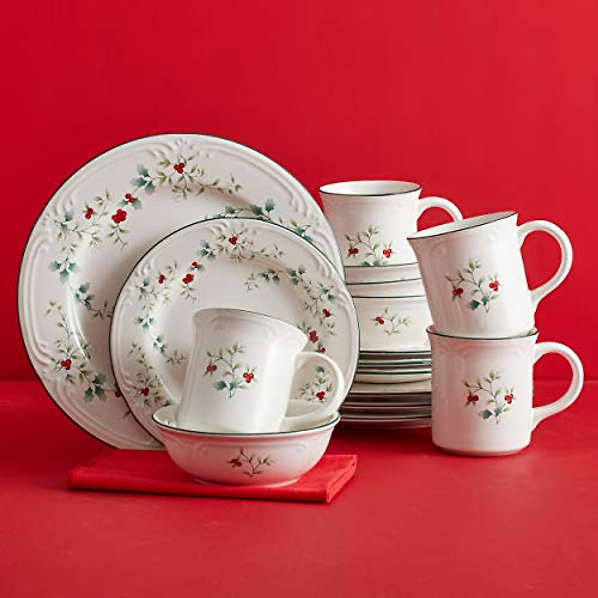 Pfaltzgraff 5072007 Winterberry Holiday 16 Piece Dinnerware Set, Service for 4, White