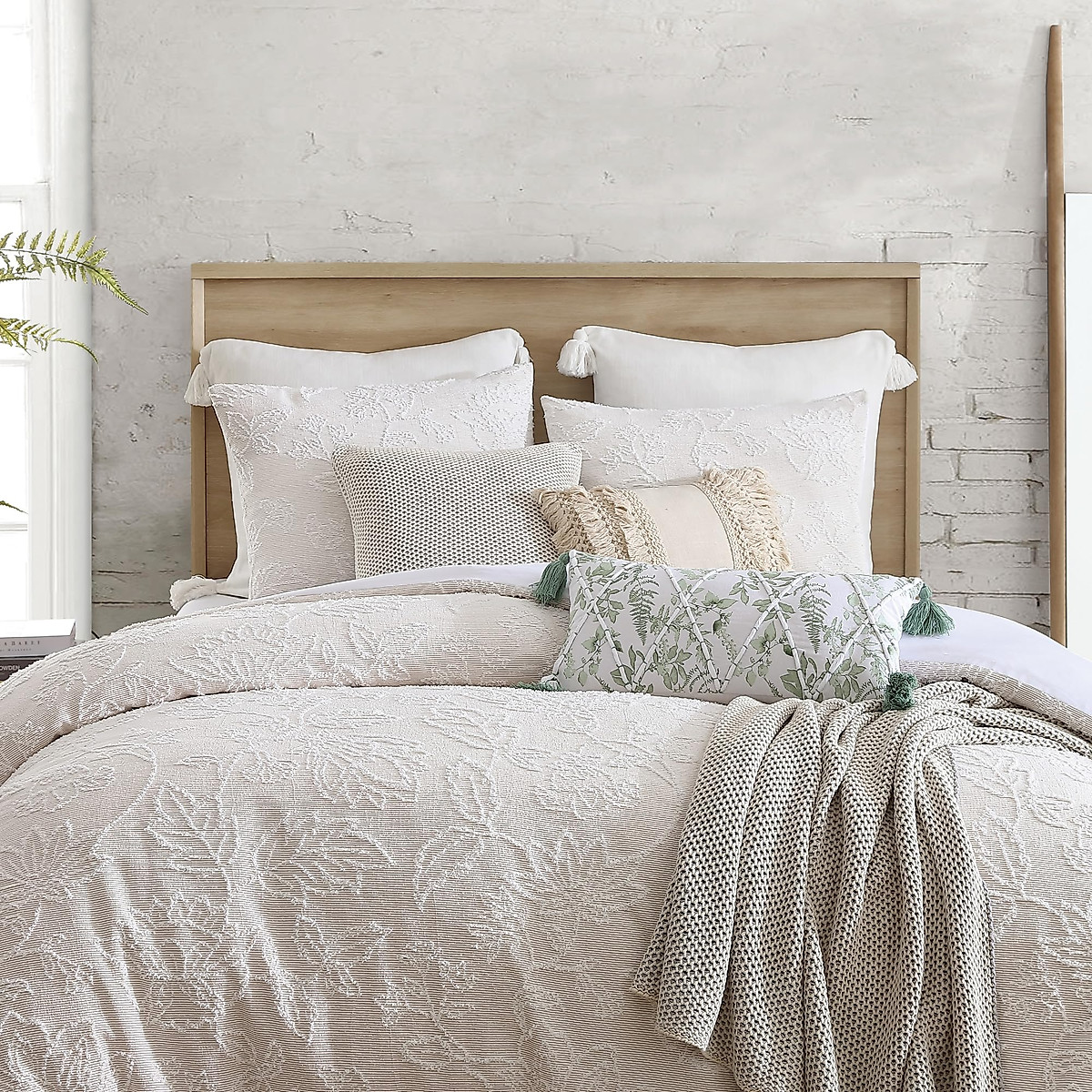 Peri Home Folky Floral Jacquard 3-Piece Duvet Cover and Sham Set All Season Button Closure Bohemian Shabby Chic Bedding, Full/Queen, Natural Beige