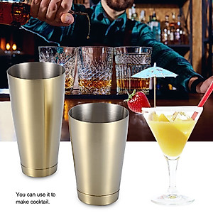 Cocktail Shaker,15.69oz Drink Shaker,Professional Margarita Mixer Drink Shaker,Premium Vacuum Insulated Stainless Steel Gunmetal Cocktail Shaker,Professional Stainless Steel Bar Tools