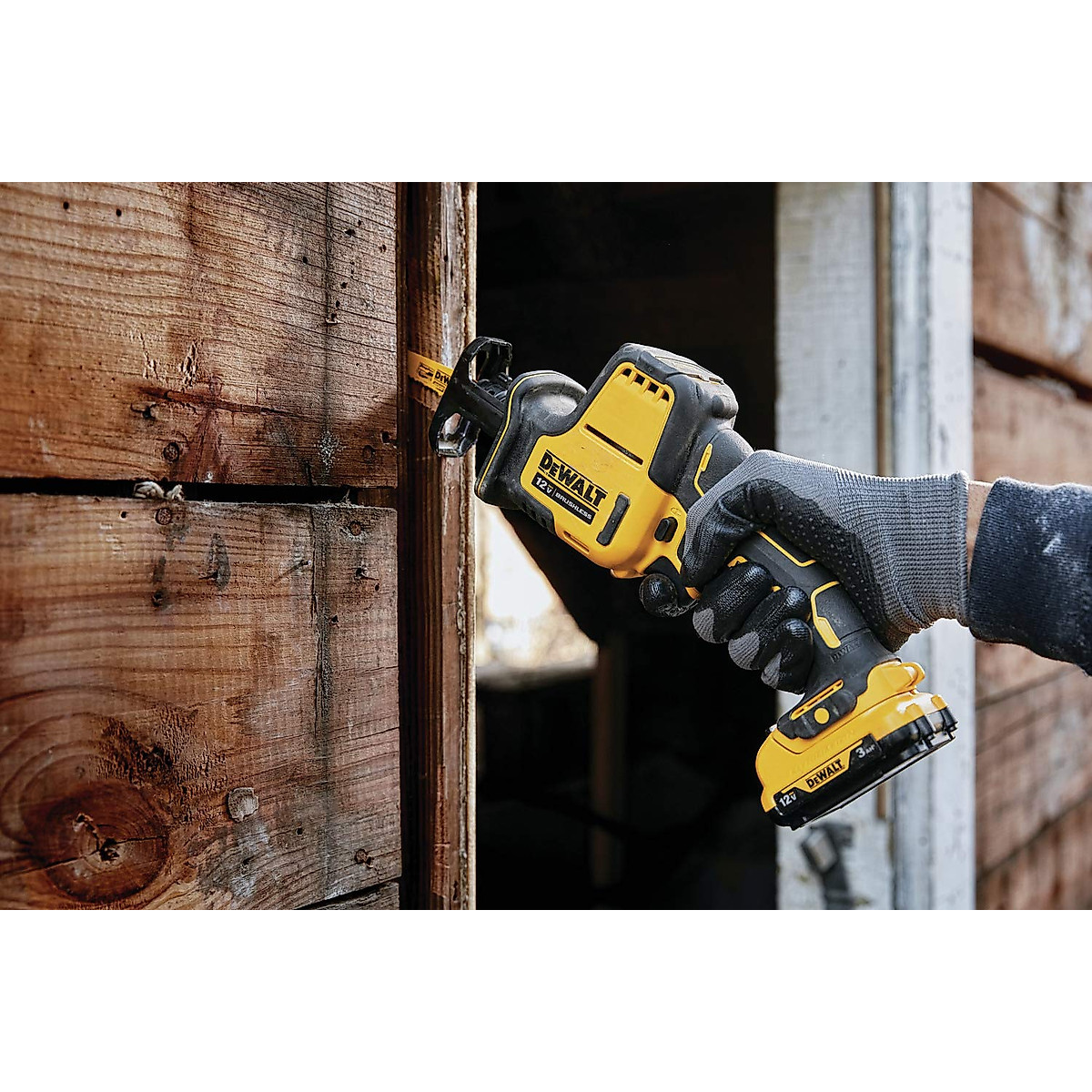 DEWALT XTREME 12V MAX* Reciprocating Saw, One-Handed, Cordless Kit (DCS312G1)