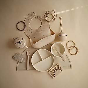 mushie Silicone Suction Plate | BPA-Free Non-Slip Design (Ivory)