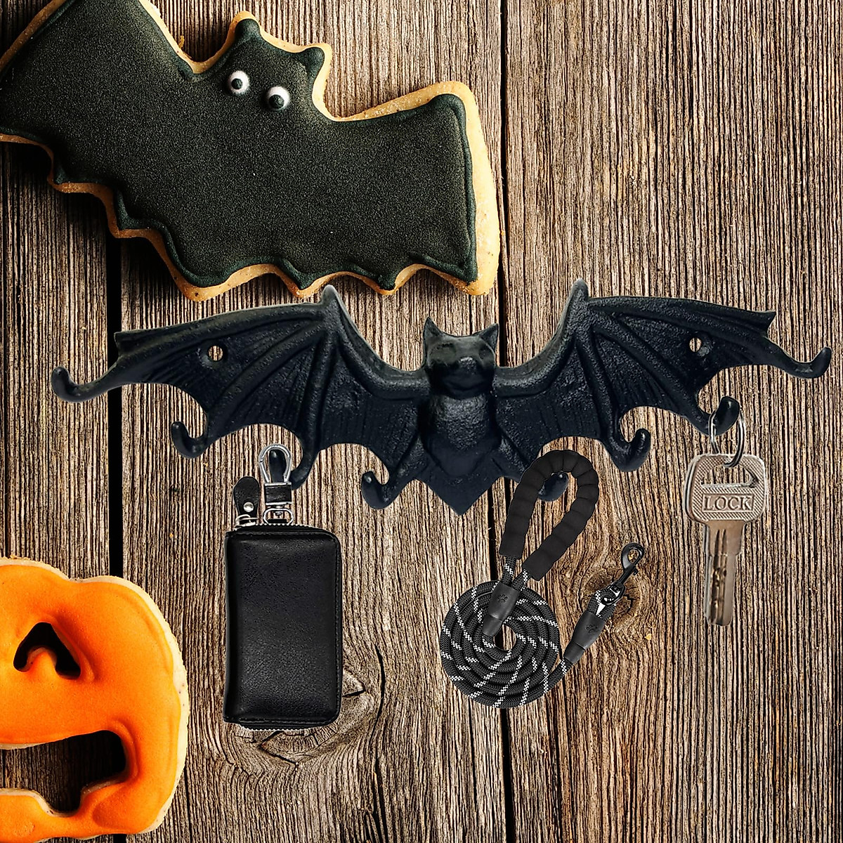 Hallocool Bat Key Holder Cast Iron Bat Key Hooks Decorative Hook Gothic Decor Vampire Bat Key Hanger Key Hooks for Hanging Dog Leash Wallet Belt Umbrella Towel, Bat Figure Wall Hook Halloween Bats