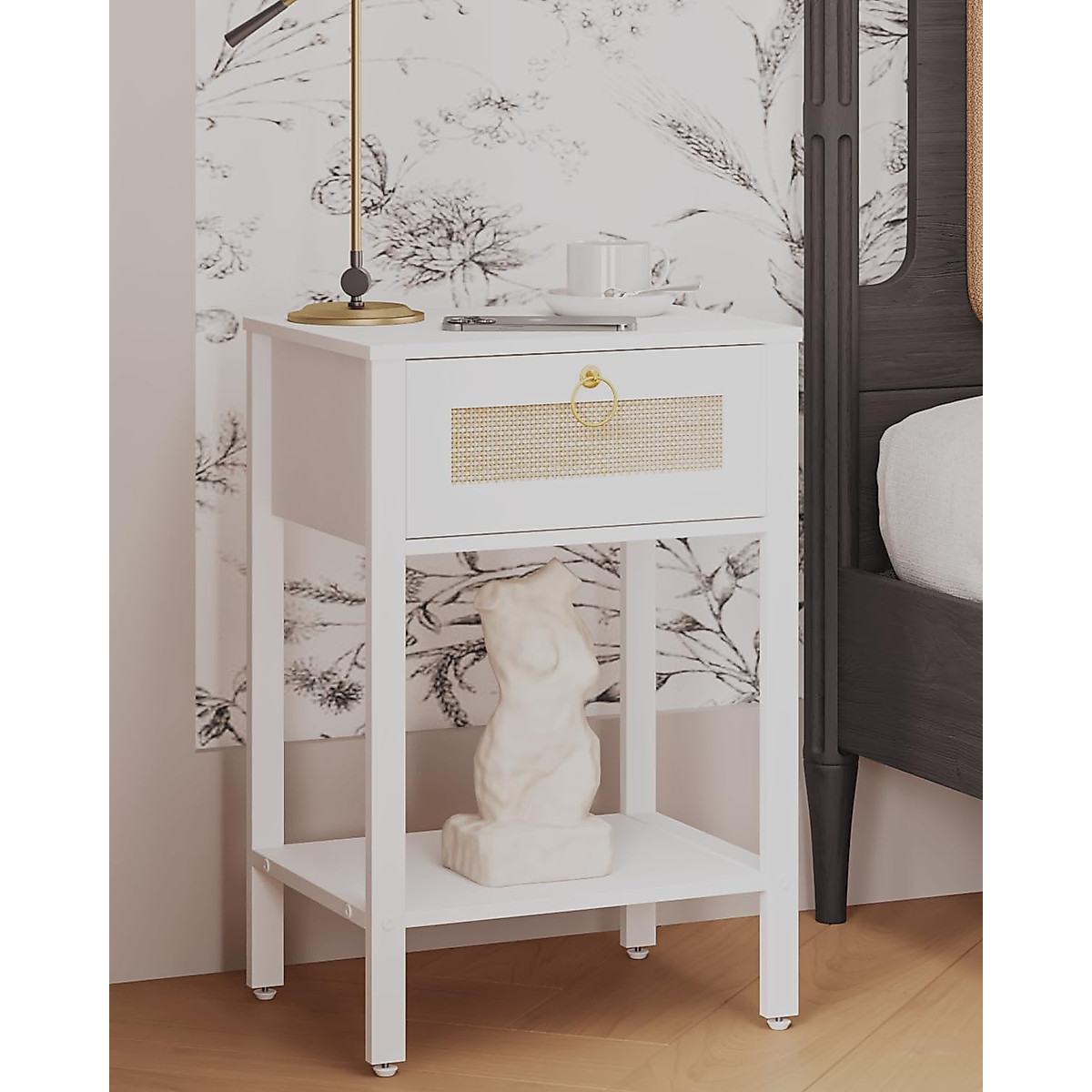 JOONEE Rattan Nightstand，Modern Farmhouse Bedside Table with Storage Drawer and Shelf (White)