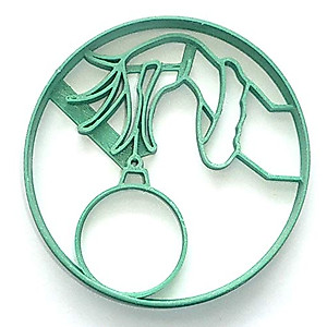 THE GRINCH HAND HOLDING CHRISTMAS ORNAMENT HOLIDAY COOKIE CUTTER MADE IN USA PR4106
