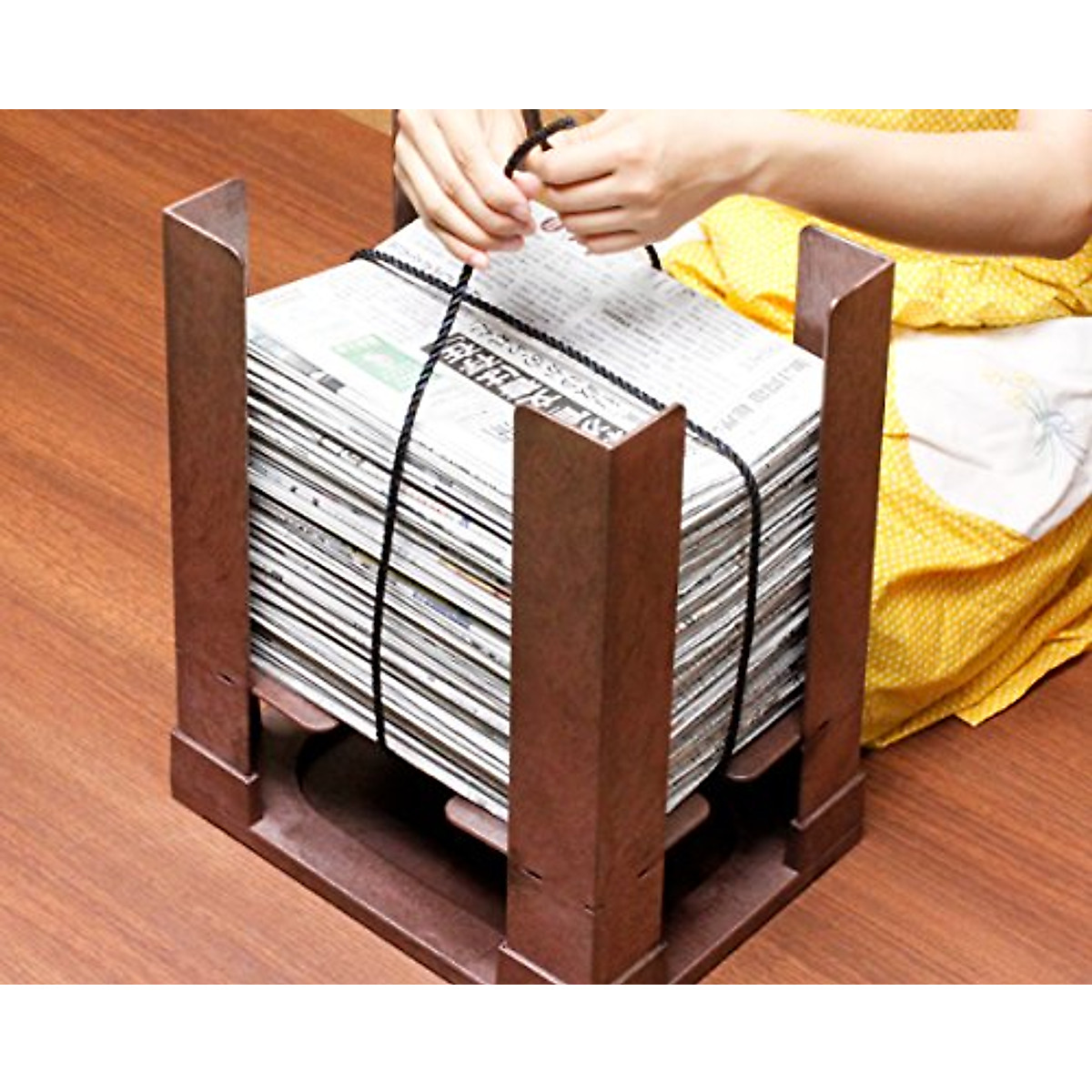 Homey Plastic Industrial Newspaper Raised Wood Carving