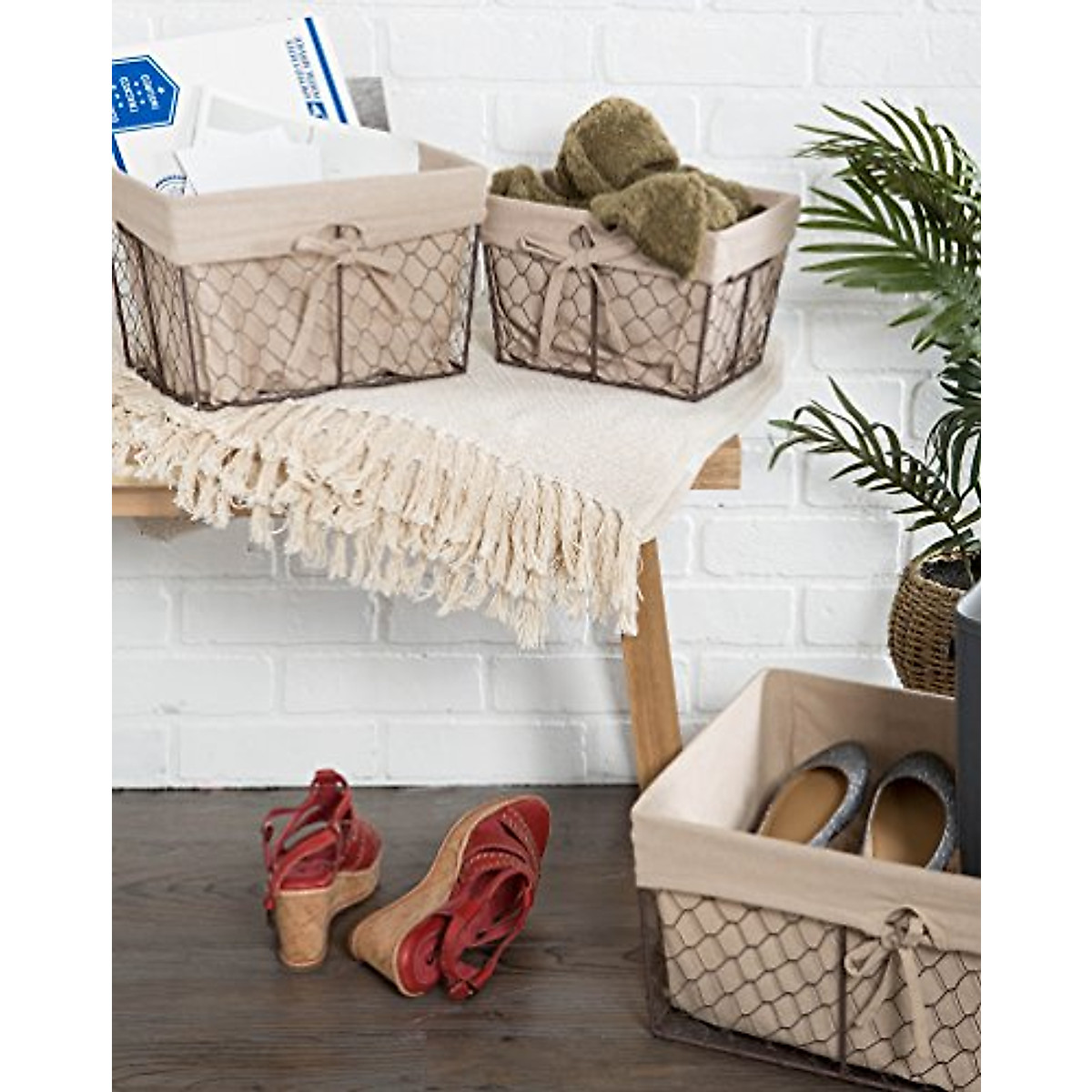 DII Farmhouse Chicken Wire Storage Baskets with Liner, Set of 3, Rustic Natural, Assorted Sizes