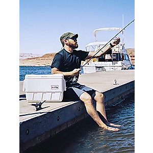 Igloo 36 Quart Marine Ultra Cooler , White