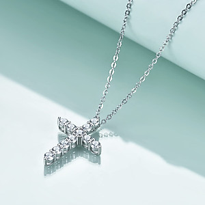 Rnivida 925 Sterling Silver Cz Cross Necklace for Women, Dainty Cubic Zirconia Cross Pendant Necklace