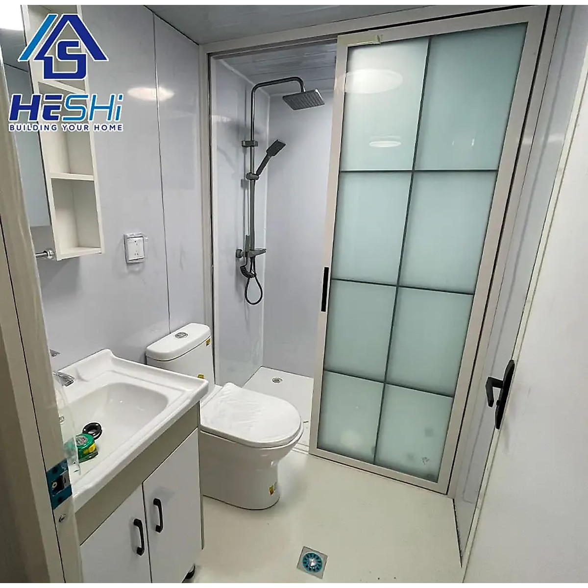 Prefabricated Mini Portable Modular Container Home for Winter Prefab Expandable Small House Tiny Villa with Toilet