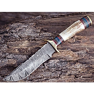Custom Handmade Hunting Knife Skinner Fixed Blade Knife Damascus Steel 10'' Overall stag 'antler hanlde With Sheath