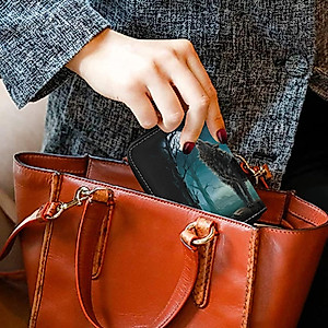 Howling Wolf At Full Moon Night Credit Card Coin wallet, RFID Blocking Compact Women Leather Card Holder, Key Change Organizer, Zipper Purse Clutch Pouch Pocket