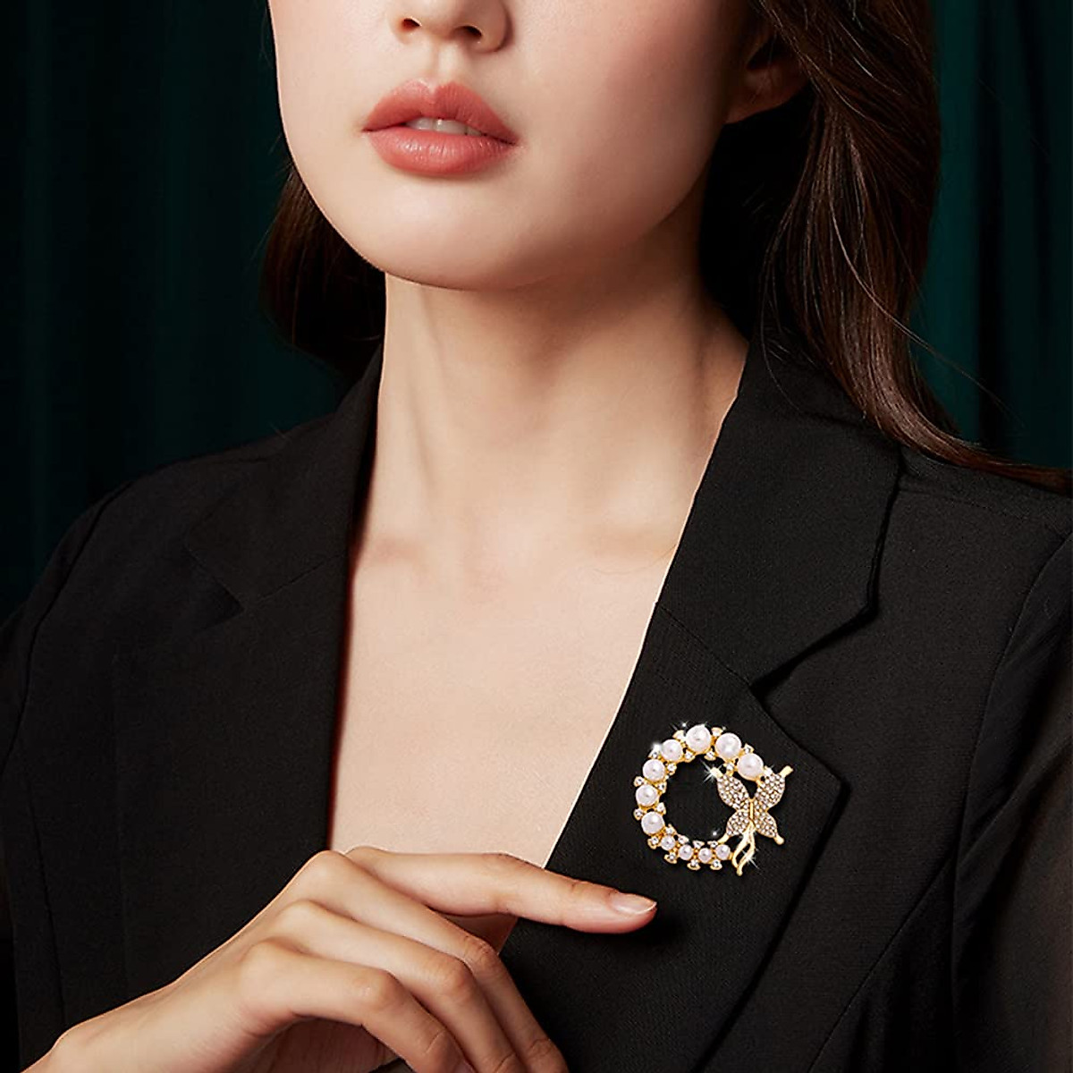 Butterfly Pearl Brooch Gold Elegant Bridal Vintage style Pins Wedding Banquet Anniversary Brooch