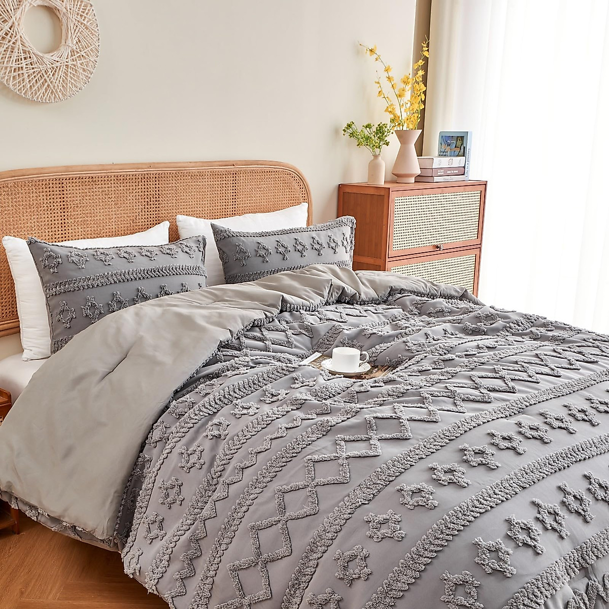 ENJOHOS Boho Twin XL Comforter Set for College Girls - Twin Size Tufted Comforter, 3 Pieces Grey Comforter Bedding for All Season, Lightweight Soft Microfiber Comforter with 2 Pillowcases
