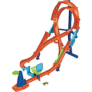Hot Wheels Toy Car Track Set with Figure-8 Jump & 1:64 Scale Car, 2-Ft Tall Track, Connects to Other Sets