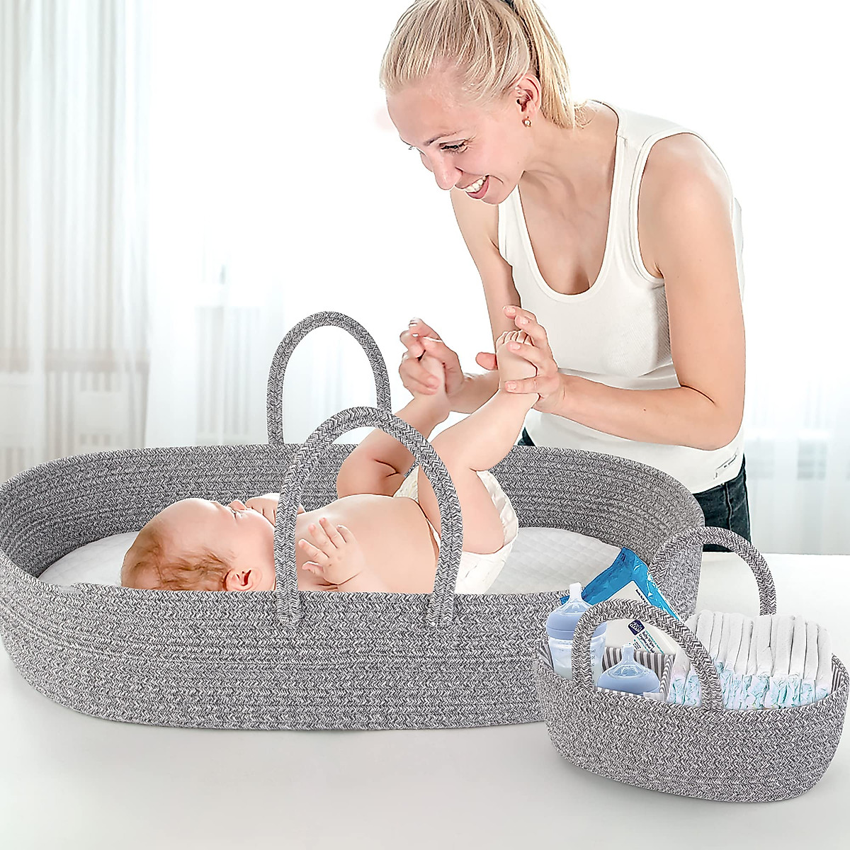 Pro Goleem Baby Diaper Changing Basket, Portable Easy to Clean Moses Basket for Newborn Babies with 1 Foam Pad 2 Waterproof Pad Covers and 1 Diaper Caddy Organizer