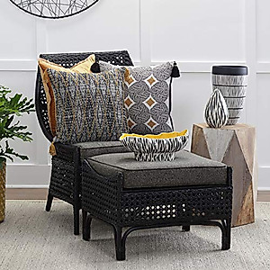 Pillow Perfect Indoor Hiawatha Gold 18 Inch Throw Pillow, 18 X 18 X 5