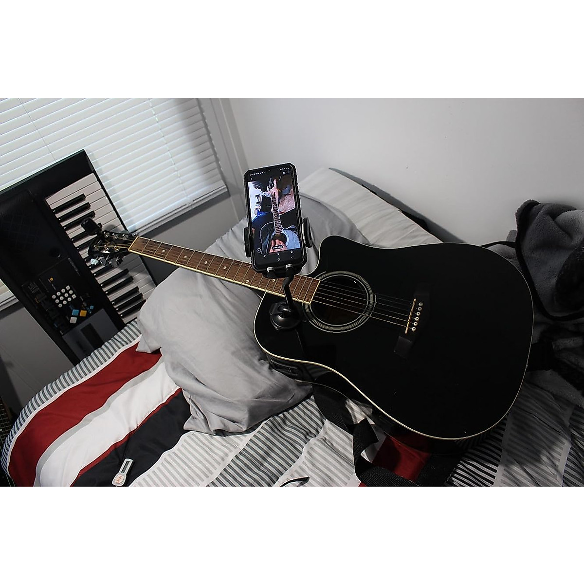 ALLICAVER Phone Holder for Guitar Gooseneck Mount, Removable Suction Cup Phone Holder for Acoustic Electric Classical Guitar Compatible with iPhone 14 Plus/Pro Max XR X 8 7 6 Plus