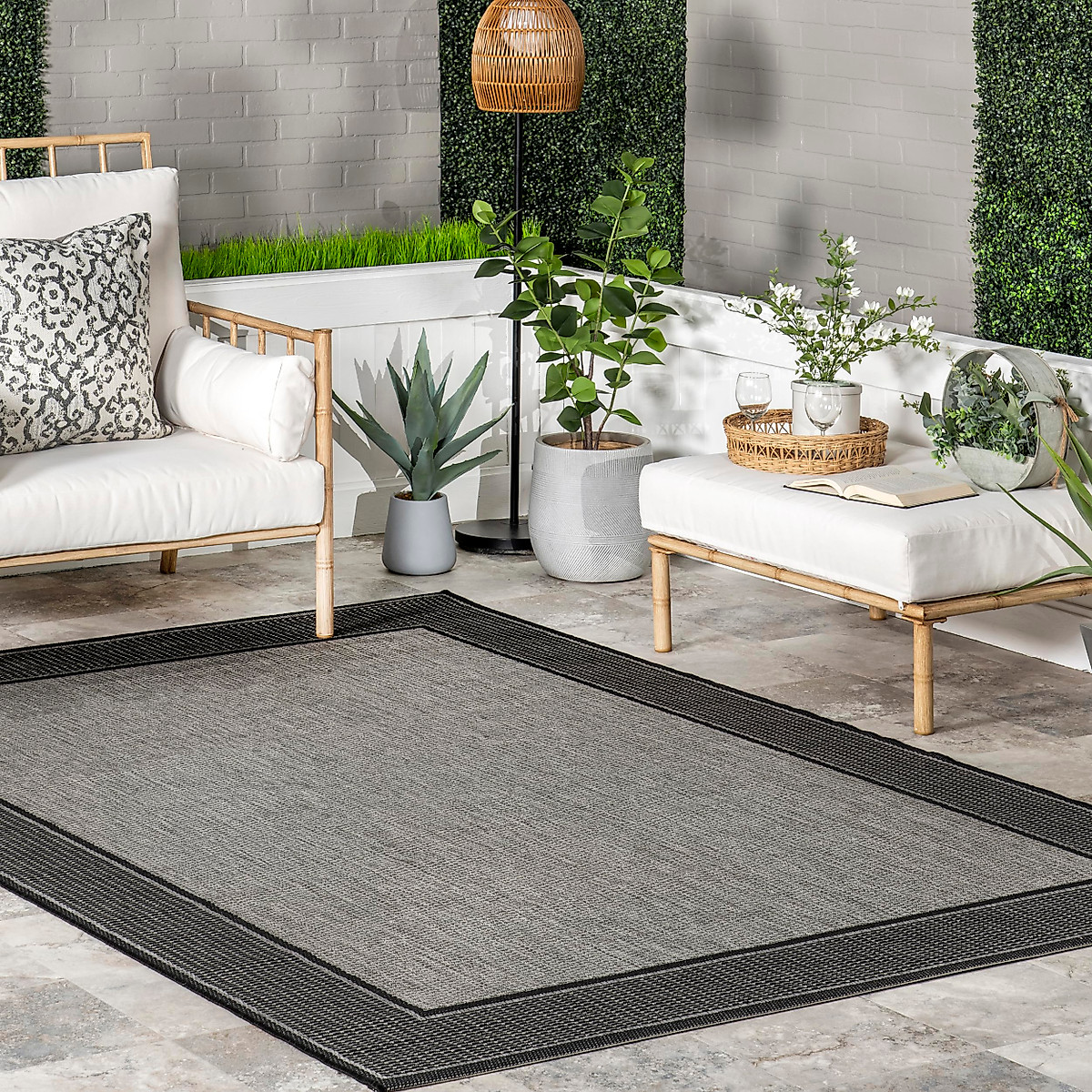 nuLOOM Gris Bordered 3x5 Indoor/Outdoor Accent Rug for Living Room Patio Deck Front Porch Entryway Kitchen, Grey/Black