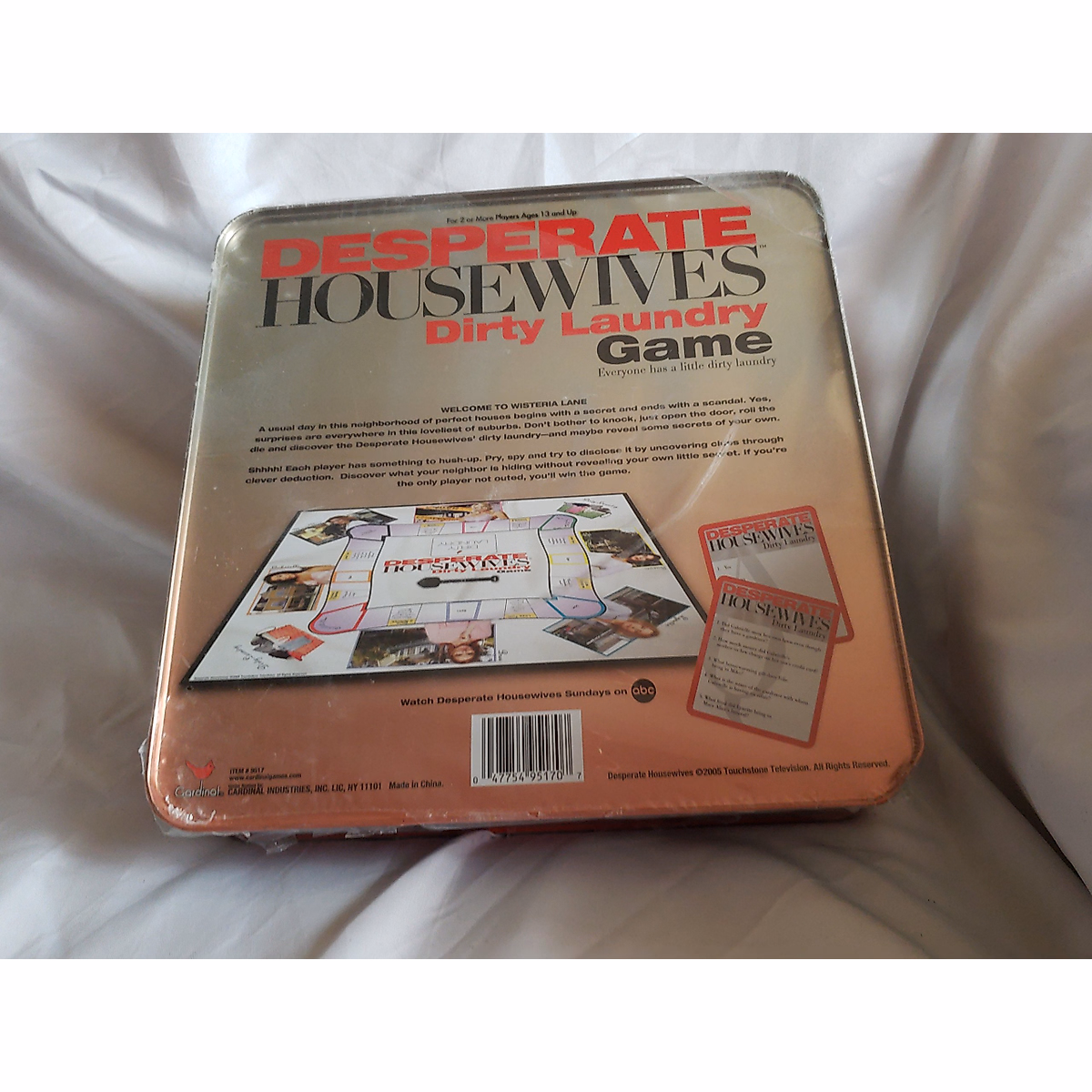 Cardinal Industries Desperate Housewives Dirty Laundry Game
