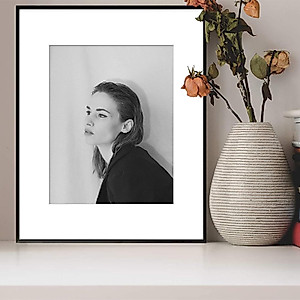 Golden State Art - 16x20 Aluminum Picture Frame - with Mat for 11x14 Photo or Without Mat for 16 x 20 Poster - Real Glass Cover - Simple and Elegant Decor for Wall Mounting - 1 Pack - Black