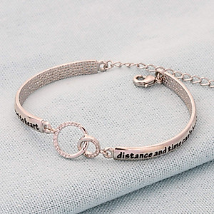 BEKECH Cousins Gift Cousins Bracelet Cousin Are Connected Heart to Heart Distance And Time Can’t Break Them Apart Bracelet Cousin Theme Jewelry Gift for Cousin BFF Gift (silver)