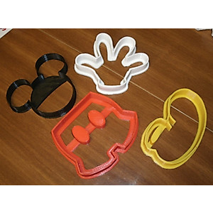THEME MAGICAL MOUSE CARTOON CHARACTER SET OF 4 COOKIE CUTTERS MADE IN USA PR506